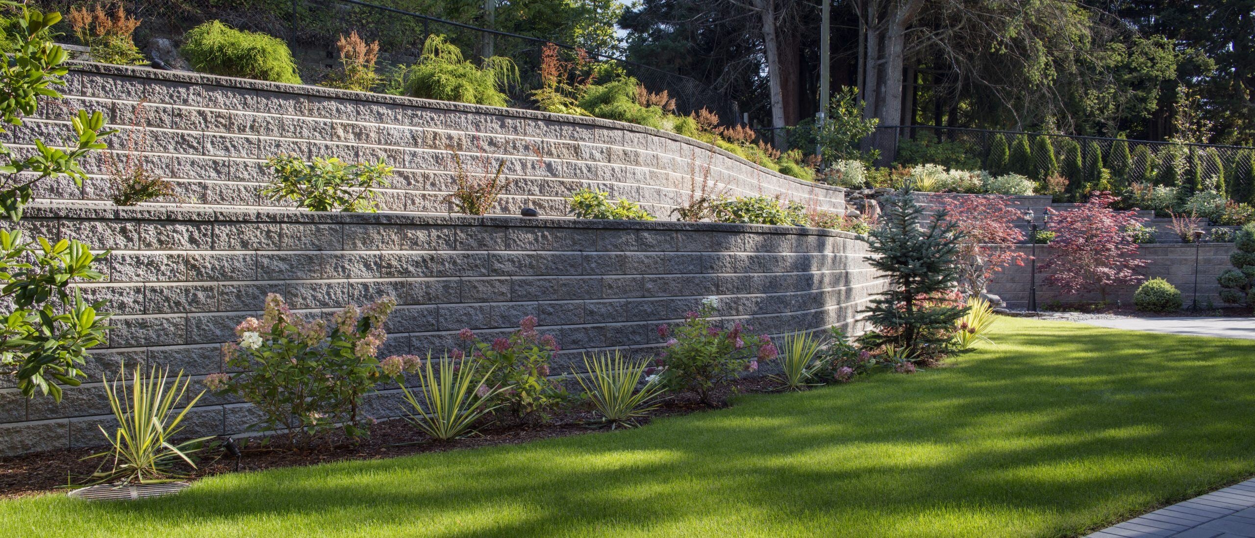 What Is An Allan Block Retaining Wall? How They Are Built, What They ...