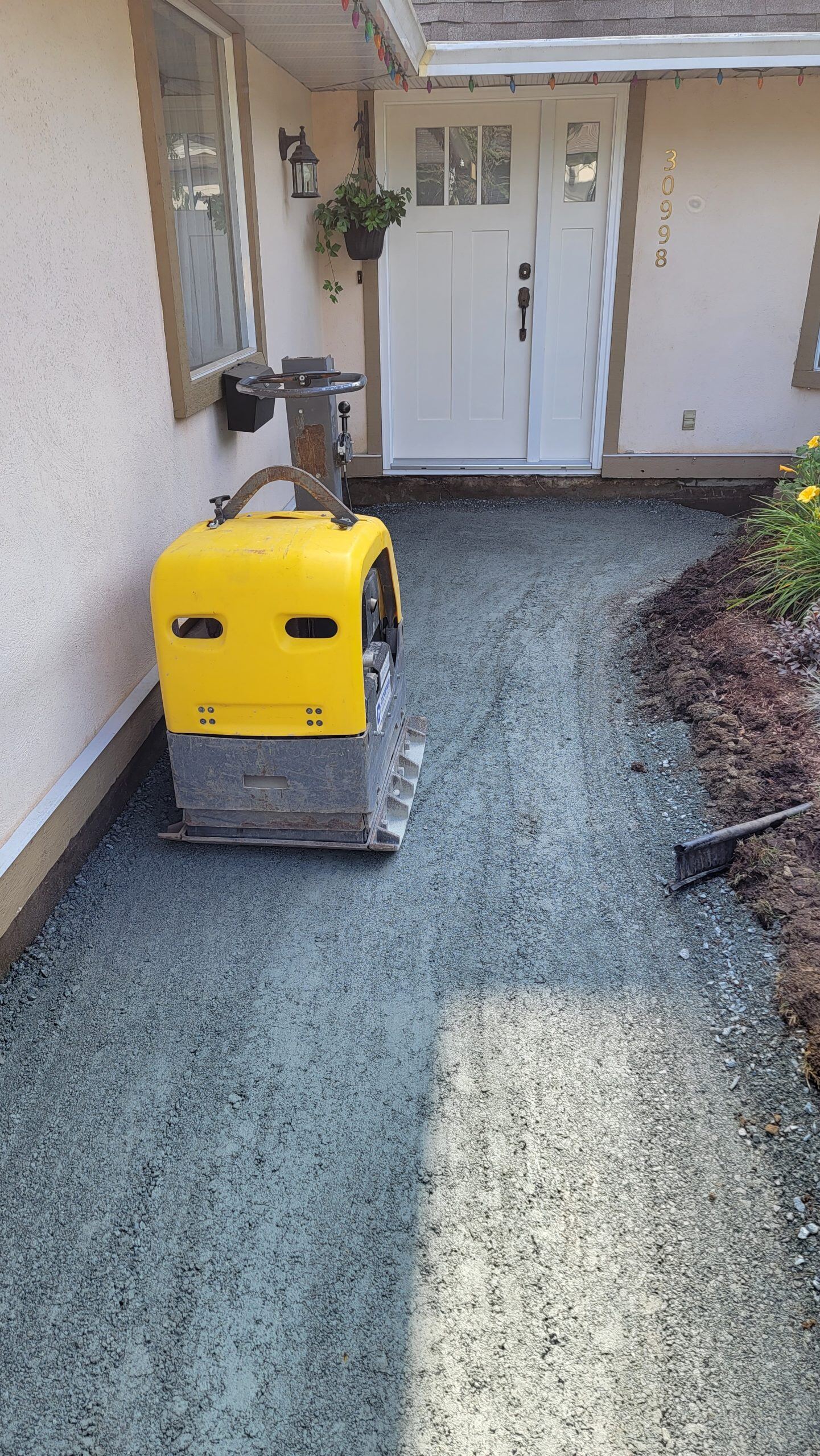 Top Five Mistakes Contractors Make When Using Gravel and River Rock